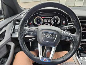 Black Audi Q8 2021 in Vilnius, with an engine capacity of 3.00 L and mileage of 99 thousand km for 49800 €, photo 14 on AUTOMOTO.COM.LV