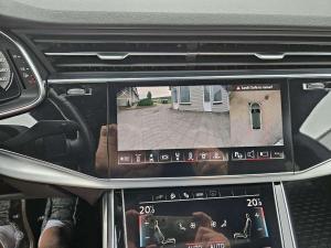 Black Audi Q8 2021 in Vilnius, with an engine capacity of 3.00 L and mileage of 99 thousand km for 49800 €, photo 18 on AUTOMOTO.COM.LV