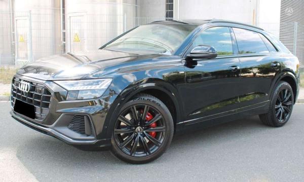 Black Audi Q8 2021 in Vilnius, with an engine capacity of 3.00 L and mileage of 146 thousand km for 53900 €, photo 1 on AUTOMOTO.COM.LV