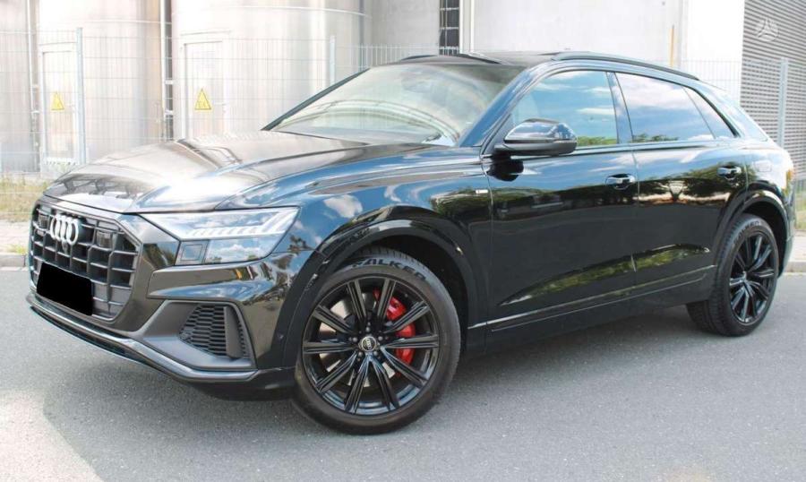 Black Audi Q8 2021 in Vilnius, with an engine capacity of 3.00 L and mileage of 146 thousand km for 53900 €, photo 1 on AUTOMOTO.COM.LV