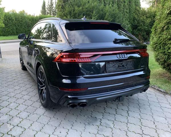 Black Audi Q8 2021 in Kelme, with an engine capacity of 3.00 L and mileage of 19 thousand km for 53500 €, photo 7 on AUTOMOTO.COM.LV