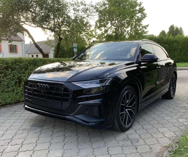 Black Audi Q8 2021 in Kelme, with an engine capacity of 3.00 L and mileage of 19 thousand km for 53500 €, photo 8 on AUTOMOTO.COM.LV