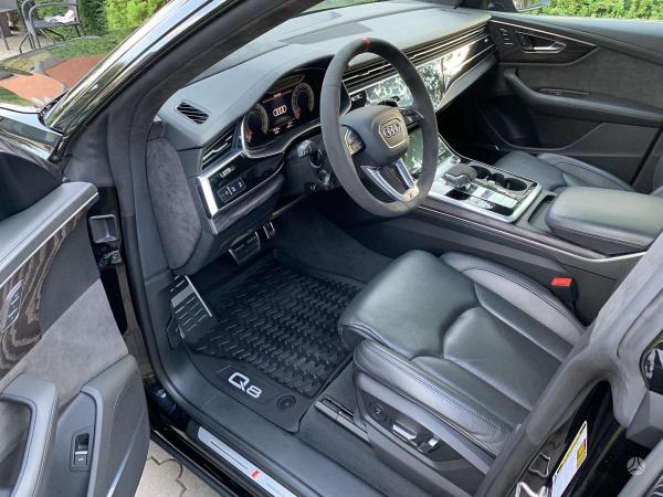 Black Audi Q8 2021 in Kelme, with an engine capacity of 3.00 L and mileage of 19 thousand km for 53500 €, photo 10 on AUTOMOTO.COM.LV