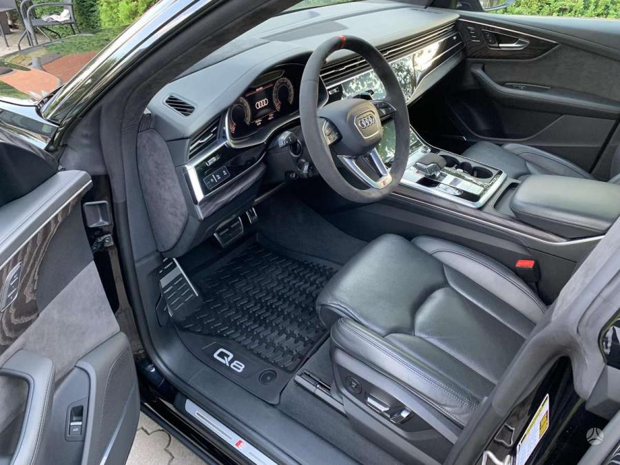 Black Audi Q8 2021 in Kelme, with an engine capacity of 3.00 L and mileage of 19 thousand km for 53500 €, photo 11 on AUTOMOTO.COM.LV