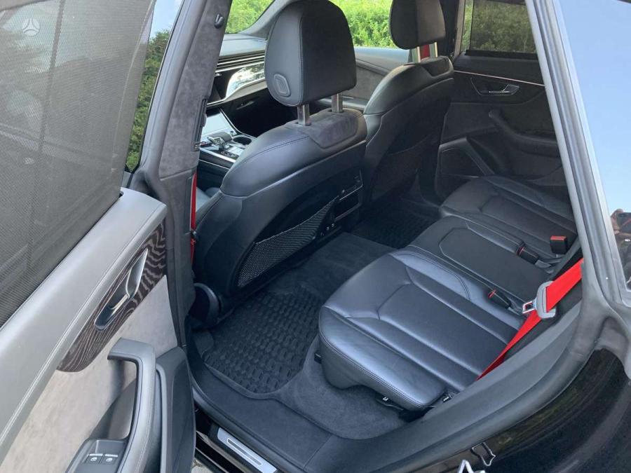 Black Audi Q8 2021 in Kelme, with an engine capacity of 3.00 L and mileage of 19 thousand km for 53500 €, photo 12 on AUTOMOTO.COM.LV