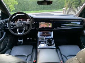 Black Audi Q8 2021 in Kelme, with an engine capacity of 3.00 L and mileage of 19 thousand km for 53500 €, photo 17 on AUTOMOTO.COM.LV