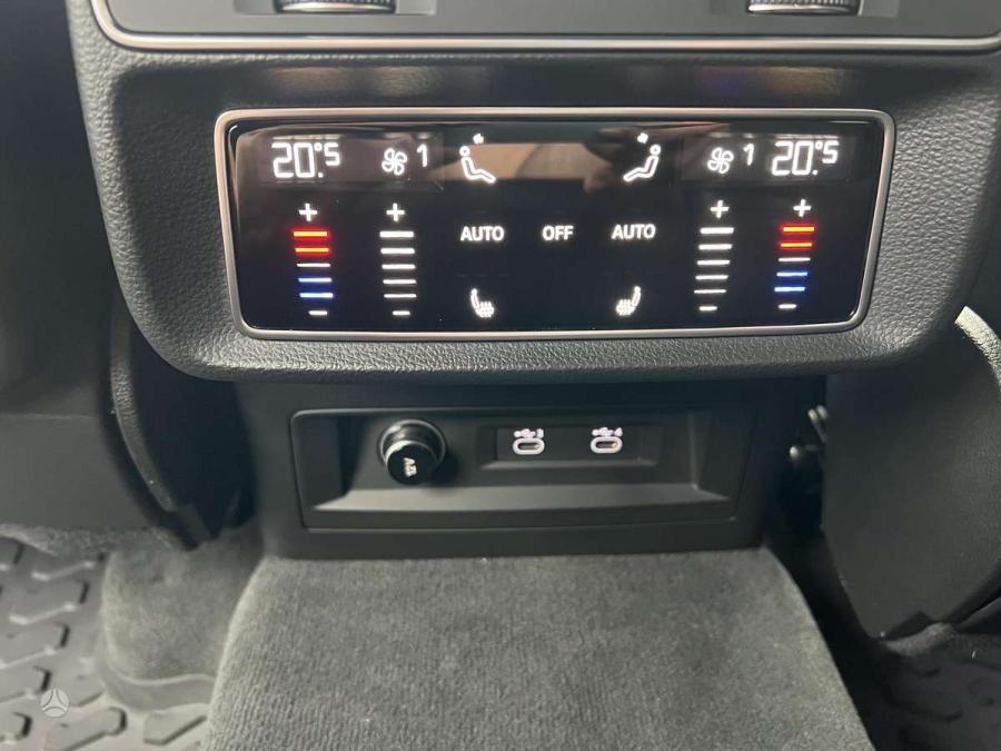 Black Audi Q8 2021 in Kelme, with an engine capacity of 3.00 L and mileage of 19 thousand km for 53500 €, photo 27 on AUTOMOTO.COM.LV
