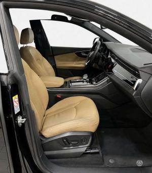 Black Audi Q8 2021 in Kaunas, with an engine capacity of 2.97 L and mileage of 119 thousand km for 48500 €, photo 8 on AUTOMOTO.COM.LV