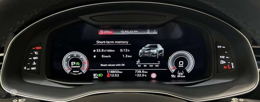 Black Audi Q8 2021 in Kaunas, with an engine capacity of 2.97 L and mileage of 119 thousand km for 48500 €, photo 12 on AUTOMOTO.COM.LV