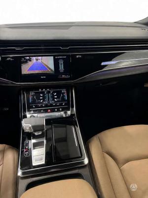 Black Audi Q8 2021 in Kaunas, with an engine capacity of 2.97 L and mileage of 119 thousand km for 48500 €, photo 13 on AUTOMOTO.COM.LV