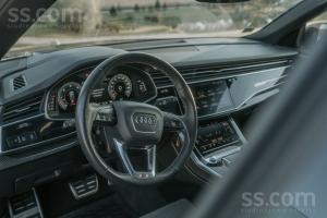 Black Audi Q8 2022 in Riga, with an engine capacity of 3.00 L and mileage of 69 thousand km for 59999 €, photo 11 on AUTOMOTO.COM.LV