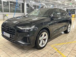 Black Audi Q8 2022 in Vilnius, with an engine capacity of 3.00 L and mileage of 70 thousand km for 69000 €, photo 1 on AUTOMOTO.COM.LV