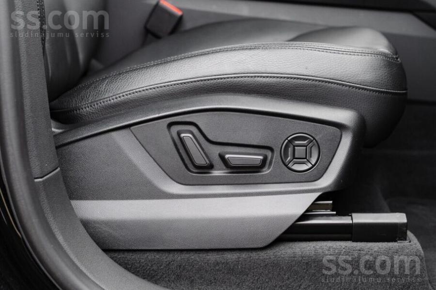 Black Audi Q8 2022 in Riga, with an engine capacity of 3.00 L and mileage of 108 thousand km for 47650 €, photo 9 on AUTOMOTO.COM.LV