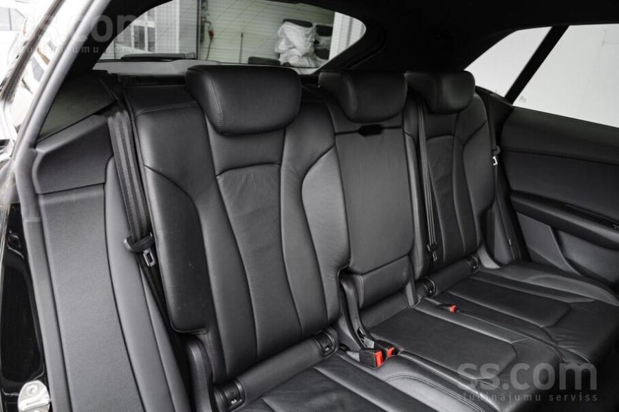 Black Audi Q8 2022 in Riga, with an engine capacity of 3.00 L and mileage of 108 thousand km for 47650 €, photo 11 on AUTOMOTO.COM.LV