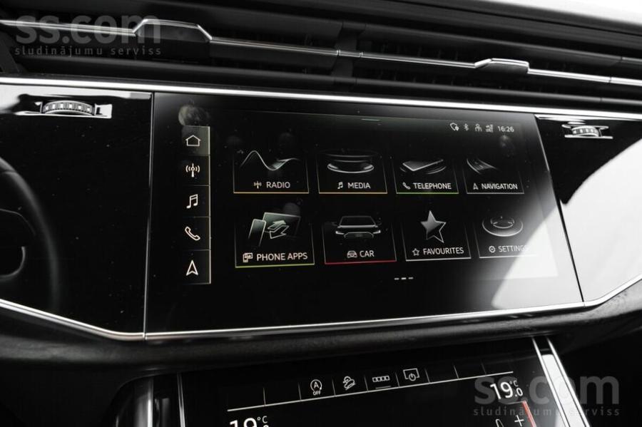 Black Audi Q8 2022 in Riga, with an engine capacity of 3.00 L and mileage of 108 thousand km for 47650 €, photo 27 on AUTOMOTO.COM.LV