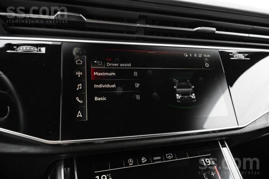 Black Audi Q8 2022 in Riga, with an engine capacity of 3.00 L and mileage of 108 thousand km for 47650 €, photo 30 on AUTOMOTO.COM.LV