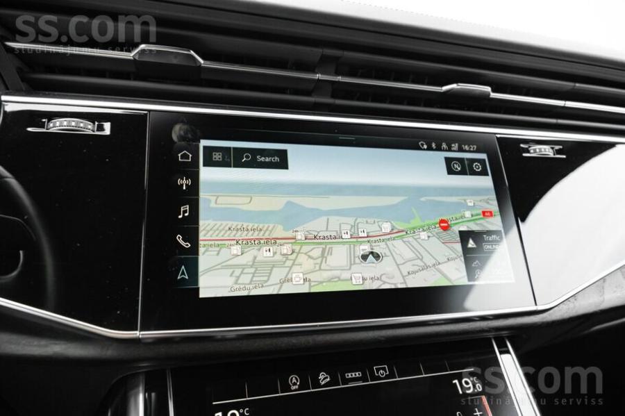 Black Audi Q8 2022 in Riga, with an engine capacity of 3.00 L and mileage of 108 thousand km for 47650 €, photo 34 on AUTOMOTO.COM.LV