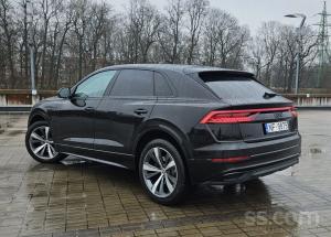 Melns Audi Q8 2022 Rīga, ar dzinēja tilpumu 3.00 L un nobraukumu 108 tūkst. km par 46500 €, foto 5 vietnē AUTOMOTO.COM.LV