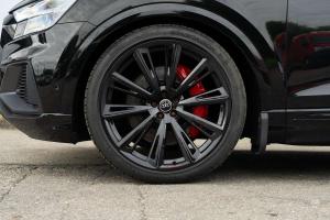 Black Audi Q8 2022 in Vilnius, with an engine capacity of 3.00 L and mileage of 140 thousand km for 58800 €, photo 10 on AUTOMOTO.COM.LV