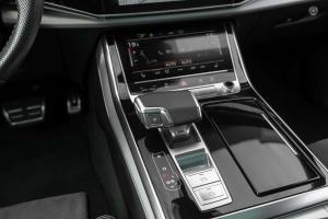 Black Audi Q8 2022 in Vilnius, with an engine capacity of 3.00 L and mileage of 140 thousand km for 58800 €, photo 22 on AUTOMOTO.COM.LV