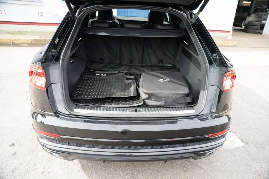 Black Audi Q8 2022 in Vilnius, with an engine capacity of 3.00 L and mileage of 140 thousand km for 58800 €, photo 26 on AUTOMOTO.COM.LV