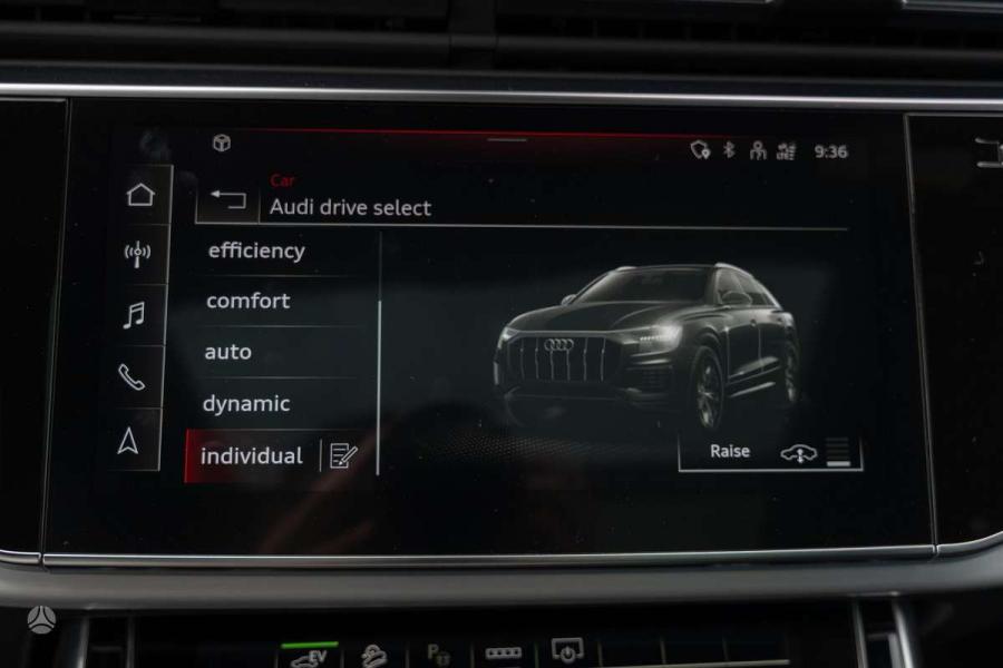 Black Audi Q8 2022 in Vilnius, with an engine capacity of 3.00 L and mileage of 140 thousand km for 58800 €, photo 32 on AUTOMOTO.COM.LV
