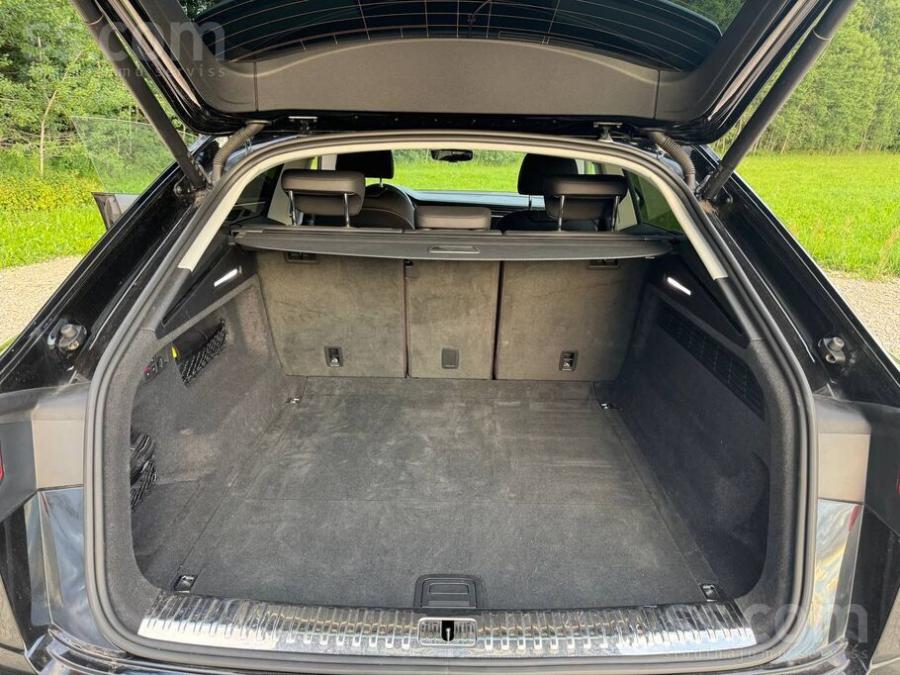 Melns Audi Q8 2022 Rīga, ar dzinēja tilpumu 3.00 L un nobraukumu 54 tūkst. km par 49500 €, foto 10 vietnē AUTOMOTO.COM.LV