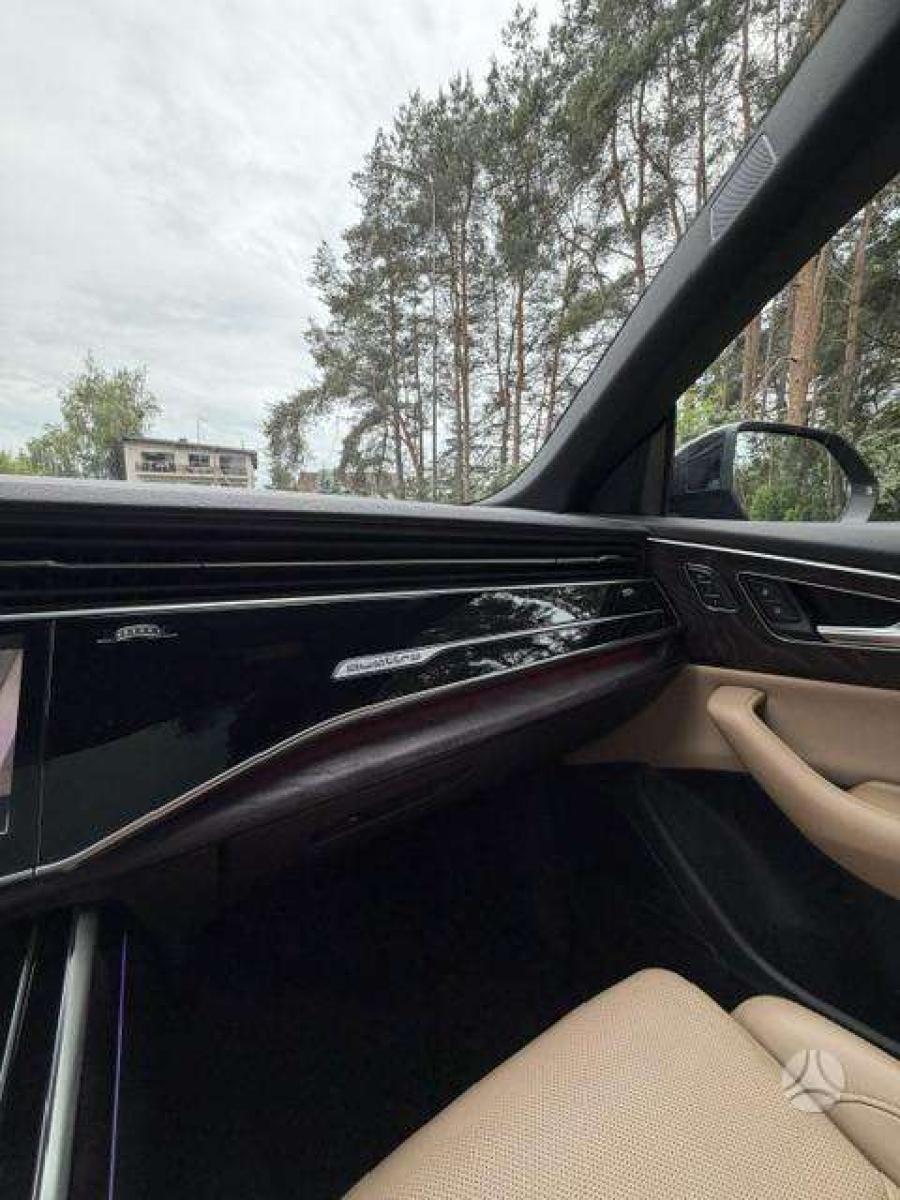 Черный Ауди Q8 2022 в Каунас, объемом двигателя 3.00 л и пробегом 99 тыс. км за 52500 €, фото 13 на AUTOMOTO.COM.LV