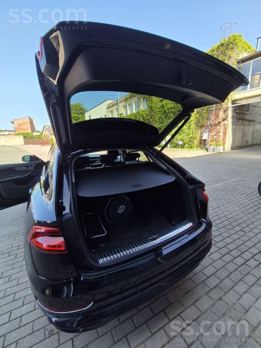 Melns Audi Q8 2023 Liepāja, ar dzinēja tilpumu 3.00 L un nobraukumu 60 tūkst. km par 70000 €, foto 5 vietnē AUTOMOTO.COM.LV