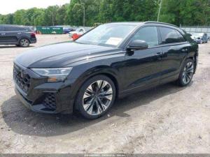 Melns Audi Q8 2024 Klaipėda, ar dzinēja tilpumu 3.00 L un nobraukumu 14 tūkst. km par 31250 €, foto 3 vietnē AUTOMOTO.COM.LV