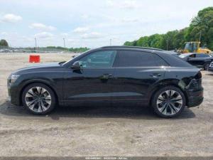 Melns Audi Q8 2024 Klaipėda, ar dzinēja tilpumu 3.00 L un nobraukumu 14 tūkst. km par 31250 €, foto 8 vietnē AUTOMOTO.COM.LV