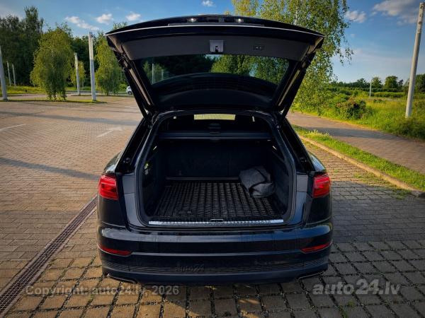 Черный Ауди Q8 2024 в Тарту, объемом двигателя 3.00 л и пробегом 35 тыс. км за 74000 €, фото 6 на AUTOMOTO.COM.LV