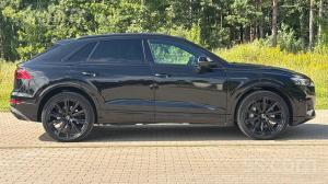 Melns Audi Q8 2024 Liepāja, ar dzinēja tilpumu 3.00 L un nobraukumu 58 tūkst. km par 65000 €, foto 4 vietnē AUTOMOTO.COM.LV
