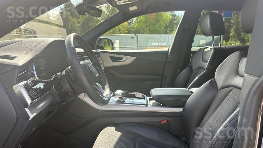 Melns Audi Q8 2024 Liepāja, ar dzinēja tilpumu 3.00 L un nobraukumu 58 tūkst. km par 65000 €, foto 17 vietnē AUTOMOTO.COM.LV