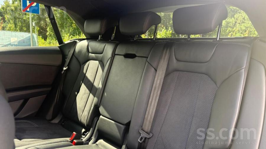 Melns Audi Q8 2024 Liepāja, ar dzinēja tilpumu 3.00 L un nobraukumu 58 tūkst. km par 65000 €, foto 32 vietnē AUTOMOTO.COM.LV
