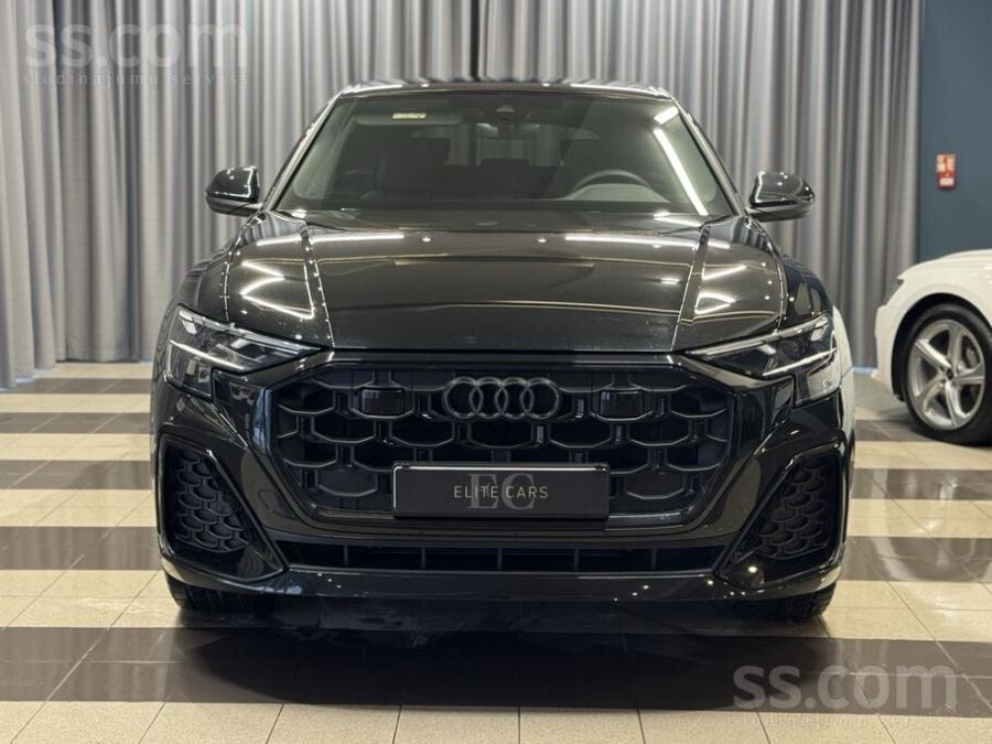 Melns Audi Q8 2025 Rīga, ar dzinēja tilpumu 3.00 L un nobraukumu 12 tūkst. km par 81990 €, foto 2 vietnē AUTOMOTO.COM.LV