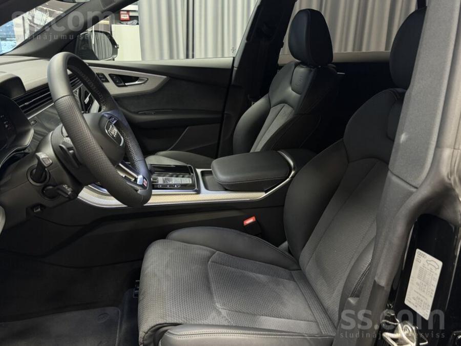 Melns Audi Q8 2025 Rīga, ar dzinēja tilpumu 3.00 L un nobraukumu 12 tūkst. km par 81990 €, foto 11 vietnē AUTOMOTO.COM.LV