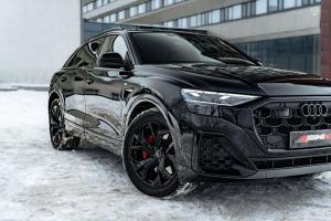 Black Audi Q8 2025 in Klaipeda, with an engine capacity of 3.00 L and mileage of 12 thousand km for 92500 €, photo 8 on AUTOMOTO.COM.LV