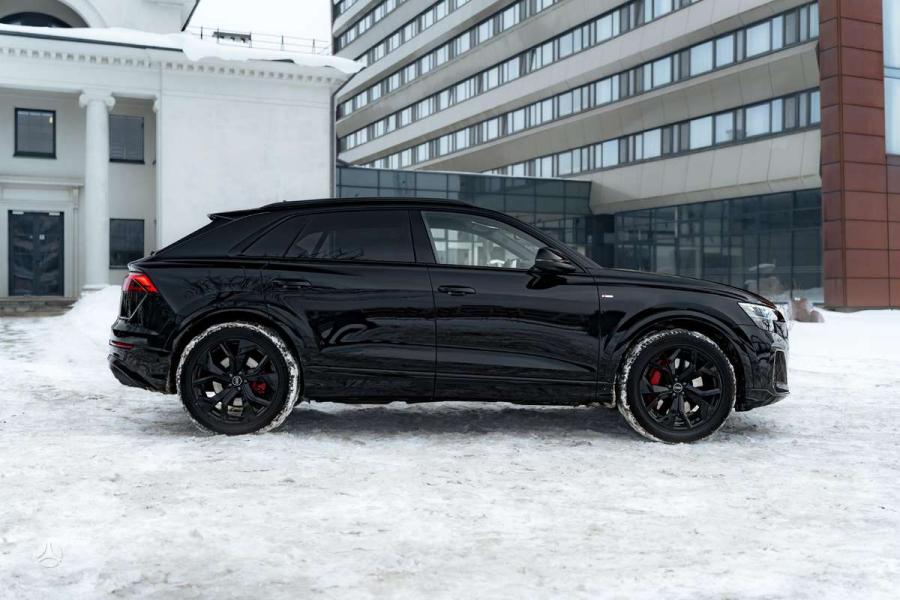 Black Audi Q8 2025 in Klaipeda, with an engine capacity of 3.00 L and mileage of 12 thousand km for 92500 €, photo 10 on AUTOMOTO.COM.LV
