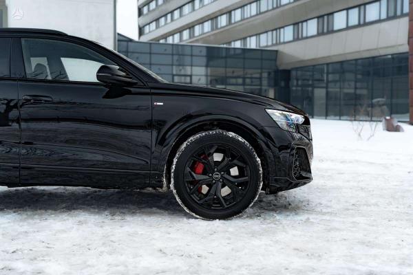 Melns Audi Q8 2025 Klaipėda, ar dzinēja tilpumu 3.00 L un nobraukumu 12 tūkst. km par 92500 €, foto 11 vietnē AUTOMOTO.COM.LV