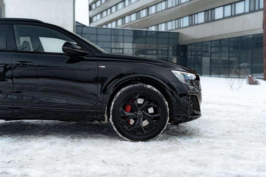 Black Audi Q8 2025 in Klaipeda, with an engine capacity of 3.00 L and mileage of 12 thousand km for 92500 €, photo 11 on AUTOMOTO.COM.LV