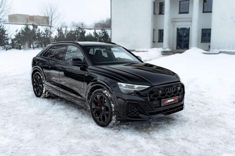 Black Audi Q8 2025 in Klaipeda, with an engine capacity of 3.00 L and mileage of 12 thousand km for 92500 €, photo 12 on AUTOMOTO.COM.LV