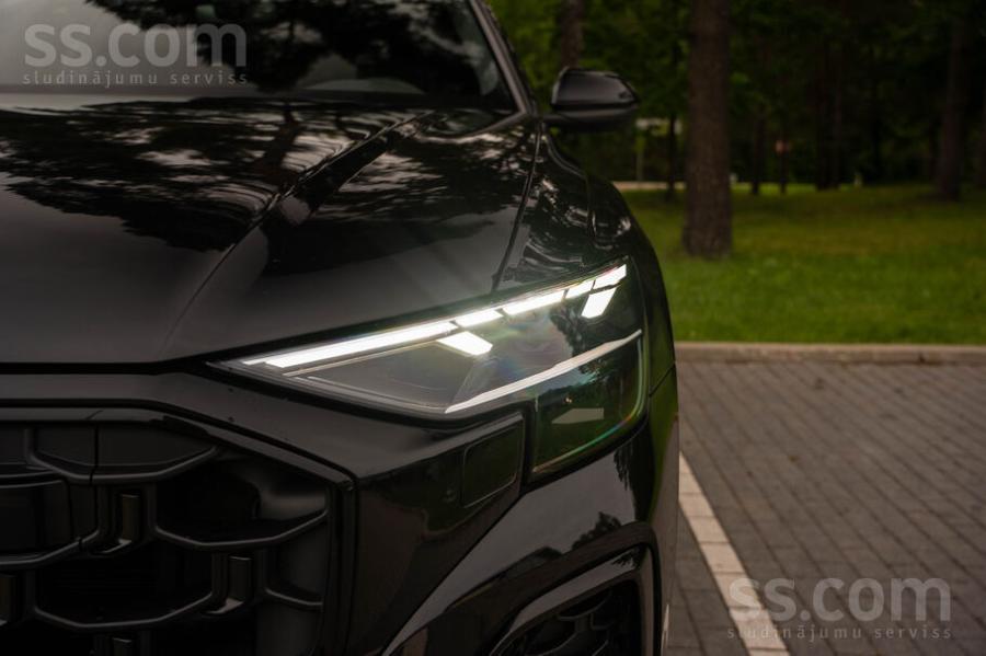 Black Audi Q8 2025 in Riga, with an engine capacity of 3.00 L and mileage of 19 thousand km for 78990 €, photo 4 on AUTOMOTO.COM.LV