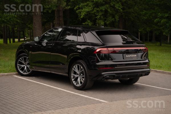 Black Audi Q8 2025 in Riga, with an engine capacity of 3.00 L and mileage of 19 thousand km for 78990 €, photo 4 on AUTOMOTO.COM.LV