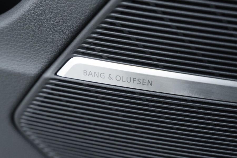 Melns Audi Q8 2025 Mārupe, ar dzinēja tilpumu 3.00 L un nobraukumu 48 tūkst. km par 69900 €, foto 13 vietnē AUTOMOTO.COM.LV