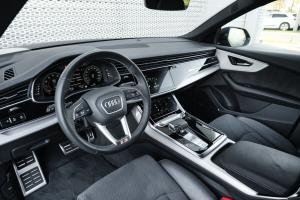 Melns Audi Q8 2025 Mārupe, ar dzinēja tilpumu 3.00 L un nobraukumu 48 tūkst. km par 69900 €, foto 15 vietnē AUTOMOTO.COM.LV