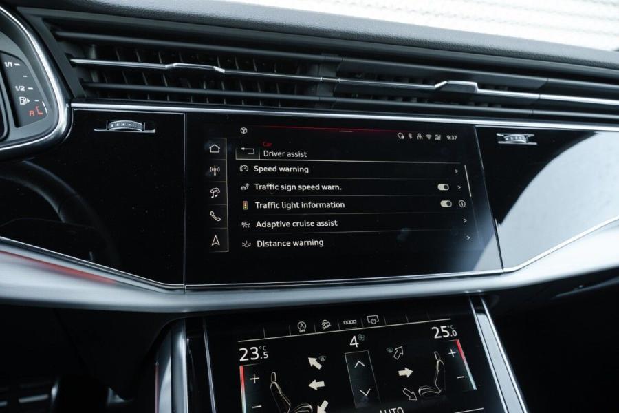Melns Audi Q8 2025 Mārupe, ar dzinēja tilpumu 3.00 L un nobraukumu 48 tūkst. km par 69900 €, foto 29 vietnē AUTOMOTO.COM.LV