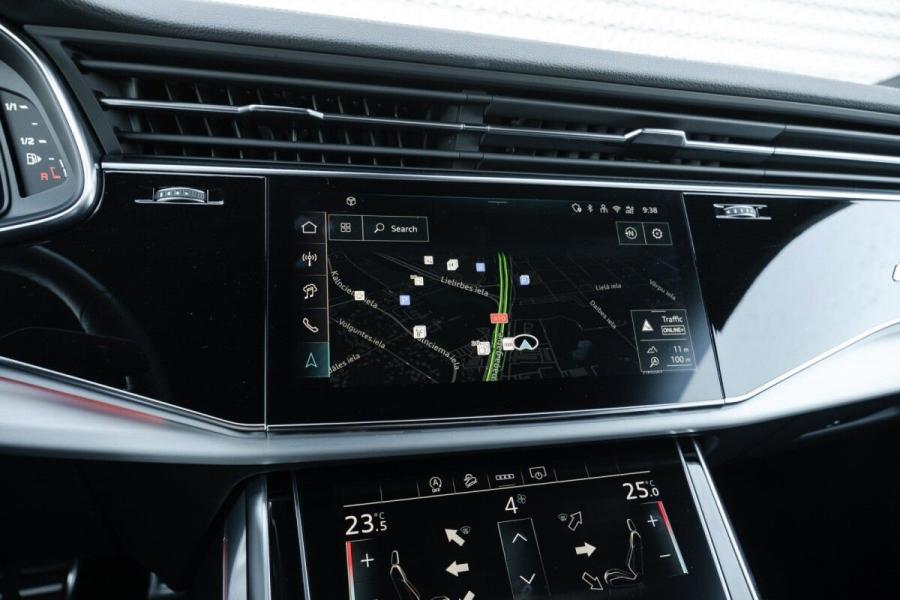 Melns Audi Q8 2025 Mārupe, ar dzinēja tilpumu 3.00 L un nobraukumu 48 tūkst. km par 69900 €, foto 32 vietnē AUTOMOTO.COM.LV