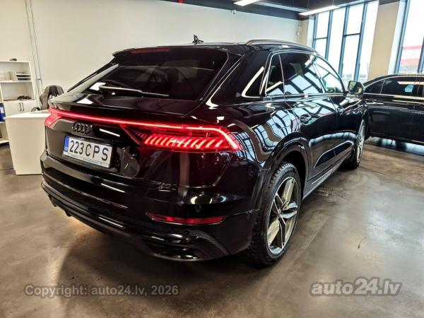 Melns Audi Q8 2019 Tallina, ar dzinēja tilpumu 3.00 L un nobraukumu 155 tūkst. km par 44990 €, foto 3 vietnē AUTOMOTO.COM.LV