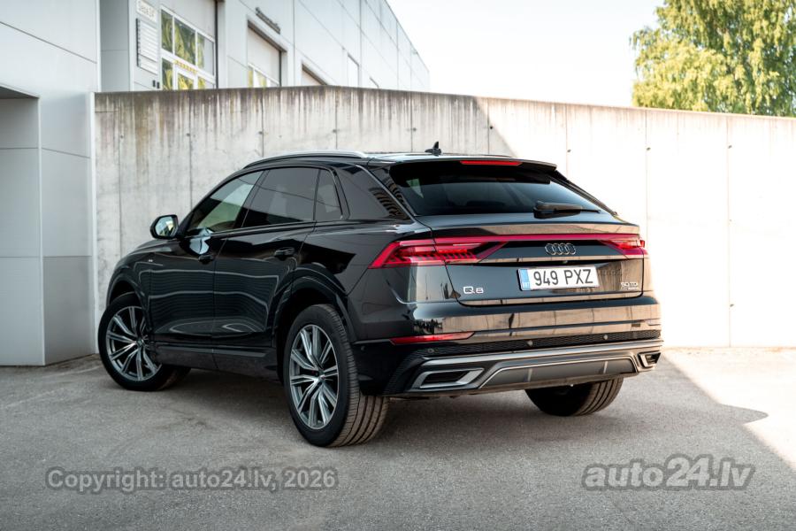 Melns Audi Q8 2019 Tartu, ar dzinēja tilpumu 3.00 L un nobraukumu 100 tūkst. km par 49900 €, foto 15 vietnē AUTOMOTO.COM.LV